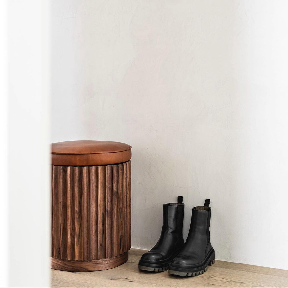 Noemi Stool – Dedipo Furniture Depot
